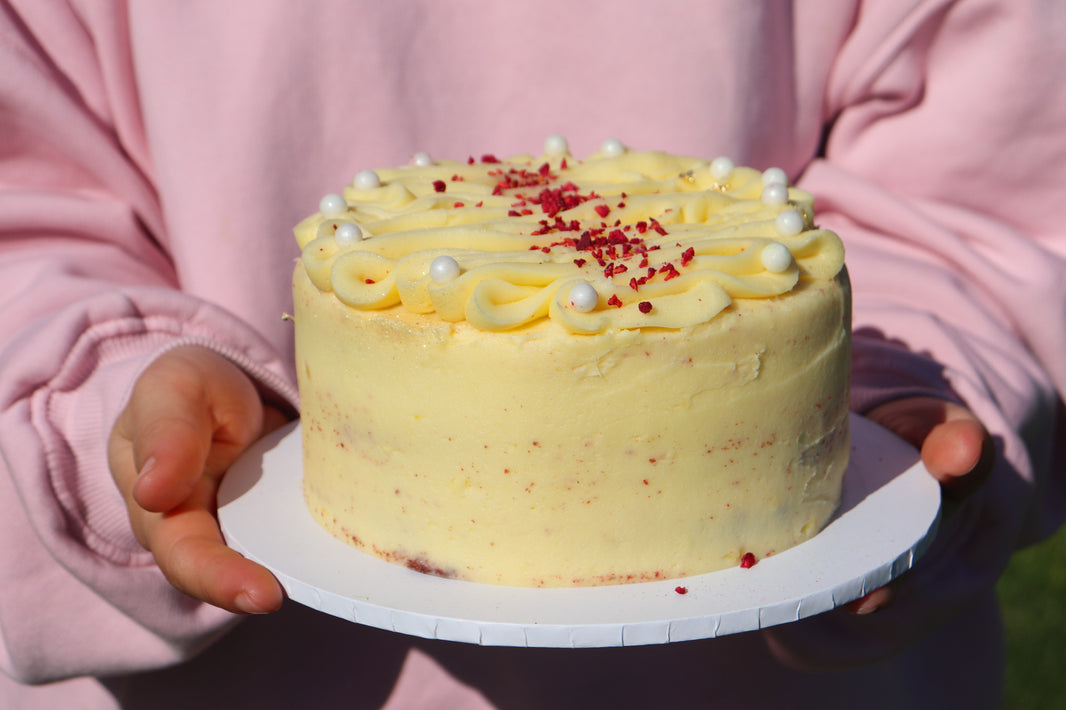 Celebration Cakes – Luna Bakehouse